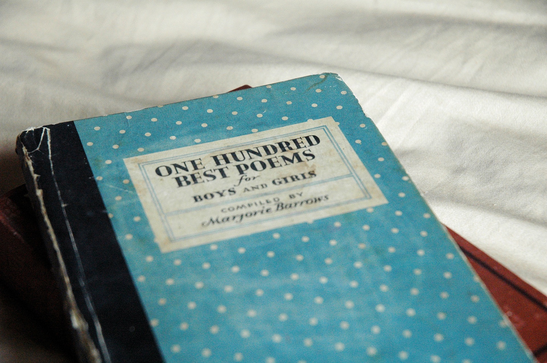 WHY ARE POEMS APPEARING IN ADVERTISING? - BeeLiked